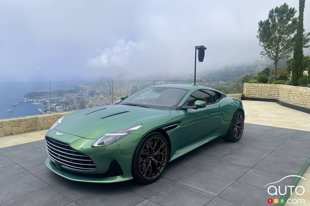 Aston Martin DB12 2024 premier essai : James Bond serait fier - La Voix du Sud