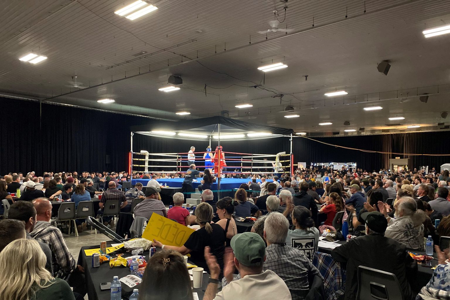 Nouveau record de foule pour le Club de boxe MAA - La Voix du Sud