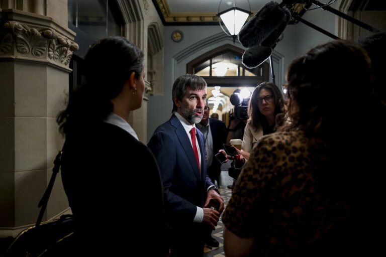 Steven Guilbeault confirme sa démission cet été - La Voix du Sud
